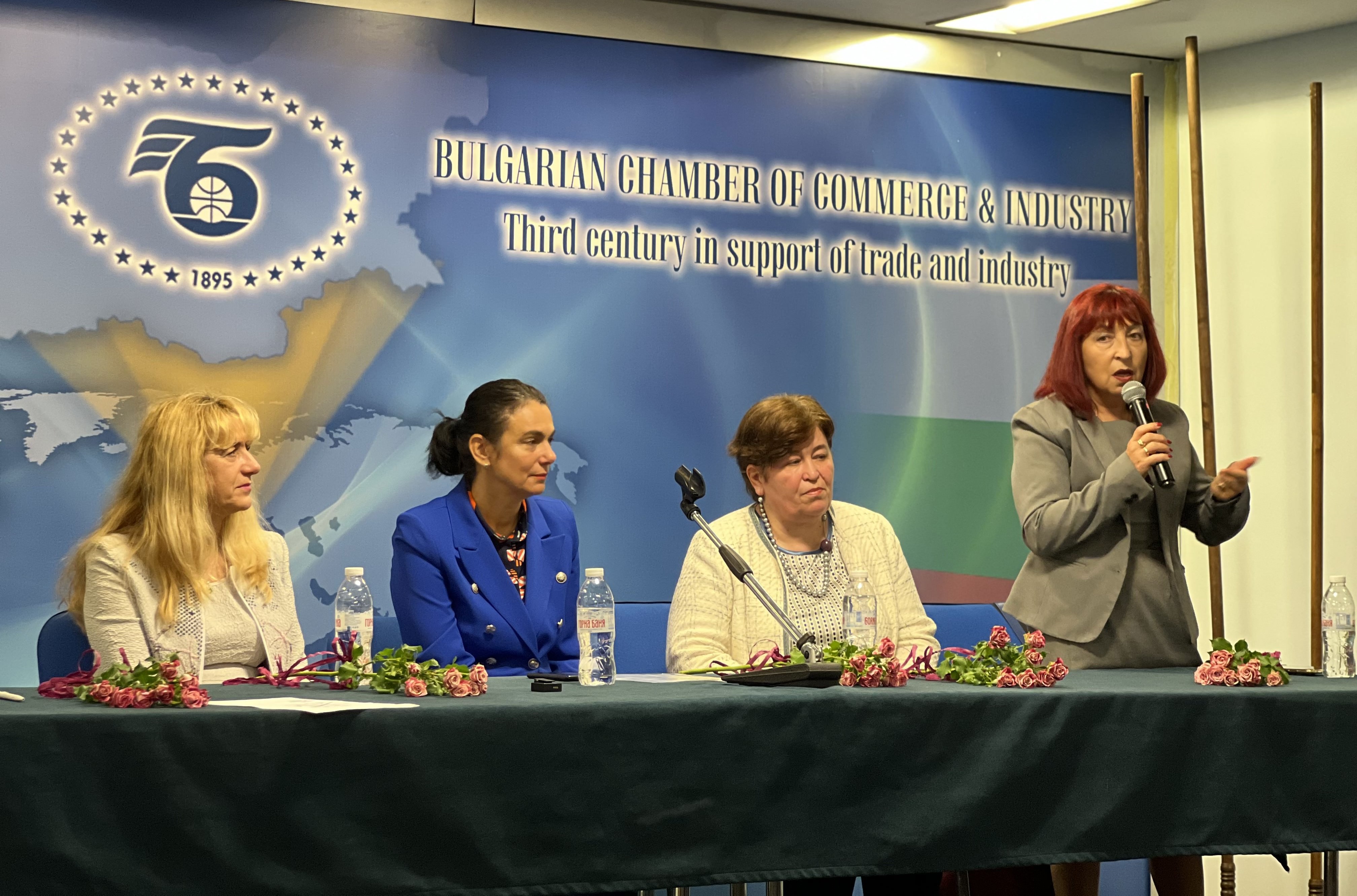 УНСС Наши преподаватели ще бъдат лектори по новия иновативен учебен предмет „Дизайн на бизнеса